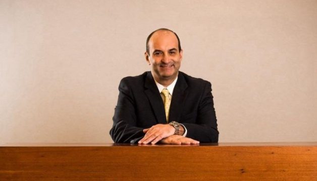 No centro do esquema - O Bastidor